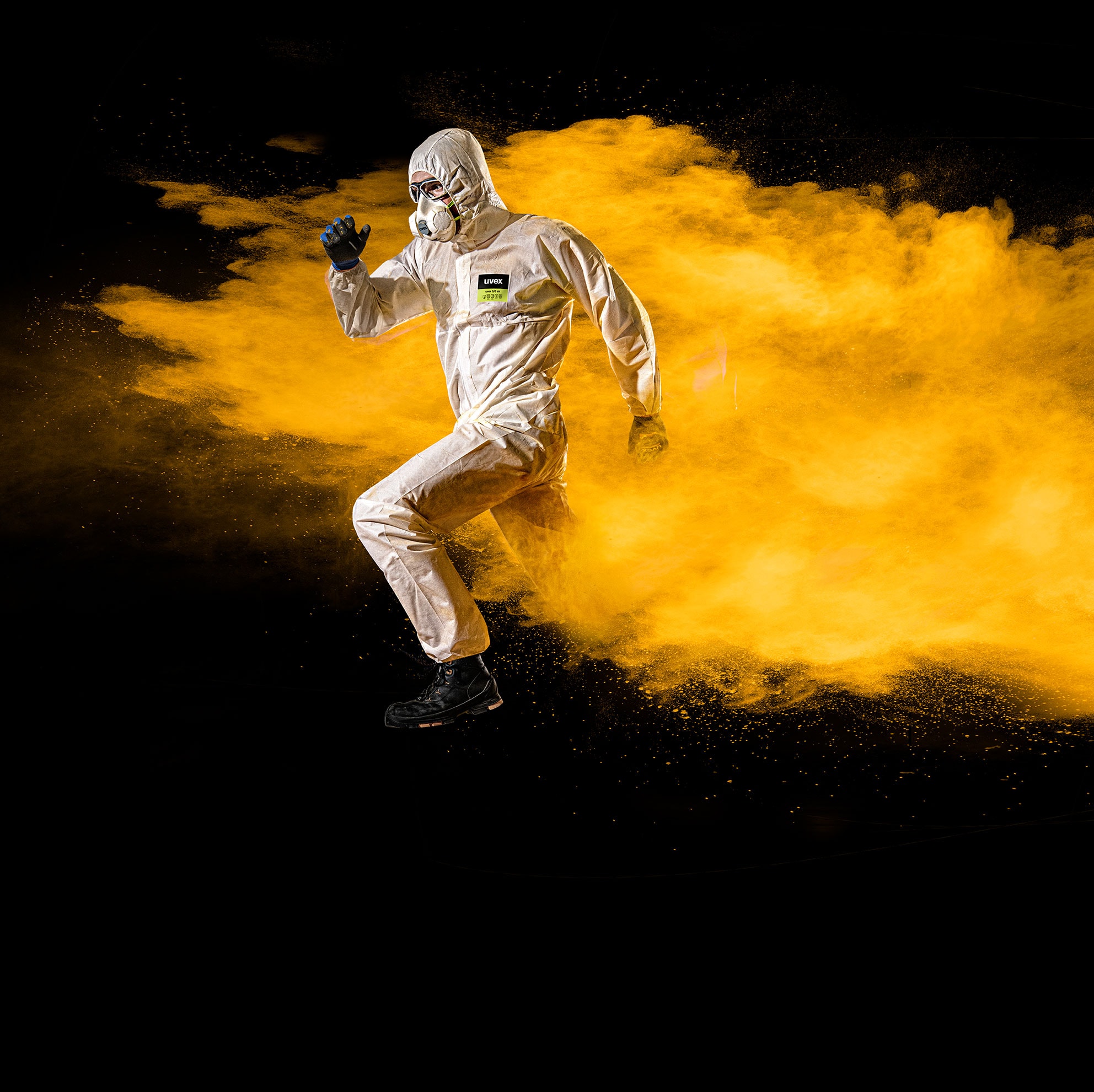 How to put on a protective suit correctly - Video & Checklist | uvex safety